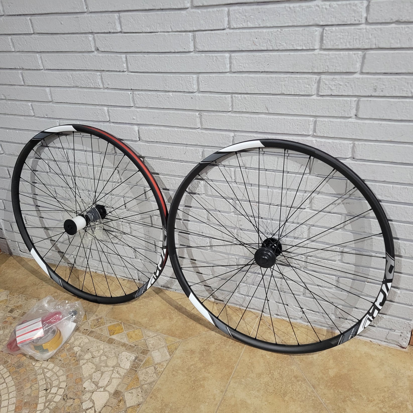 Giant P-XCR 0 Carbon wheelset 29 – South Tampa Bicycle Co.